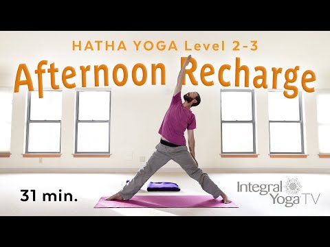 Dynamic Hatha Yoga Flow with Zac Parker / 31 minutes