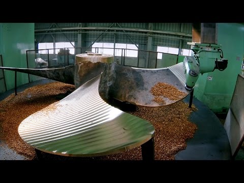 How a Giant Tanker's Propeller Is Made in a Single Piece