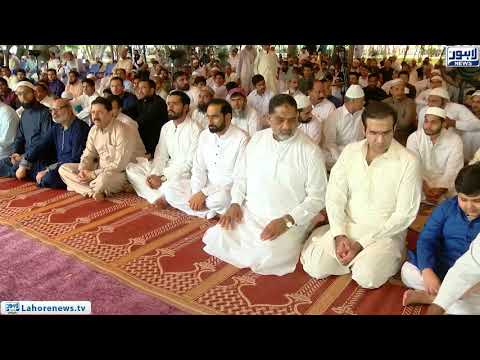 Chairman Media Group Mian Aamir Mehmood offers Eid prayer at Model Town