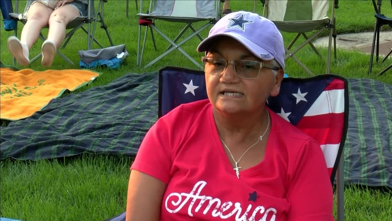 Thousands gather downtown for Fireworks