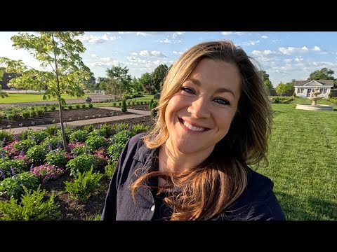 Planting 440 Lavender Plants in the Formal Garden! 💜🙌😍 // Garden Answer