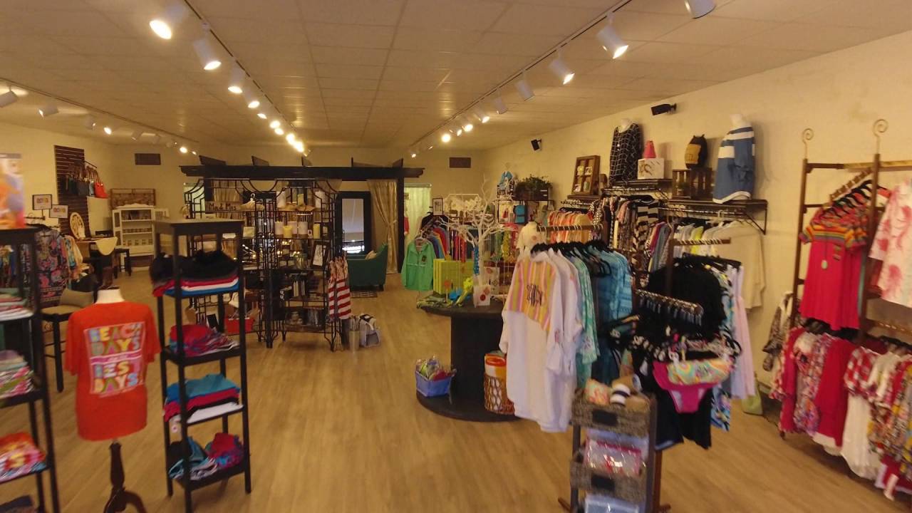 Simply Chic Boutique Short Promo