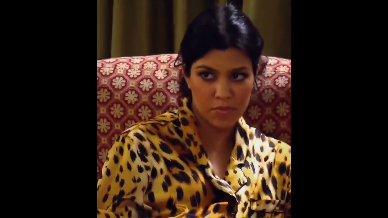 Khloe Kardashian smeared mayonnaise on Kim's leg