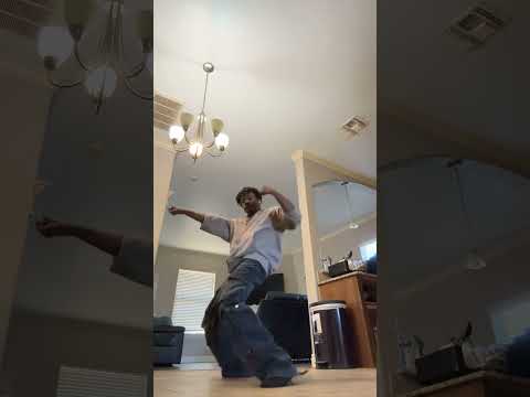 How I imagined BLACK MAMBA was gonna be #aespa #blackmamba #kpop #sm #dance #my #smtown #shorts