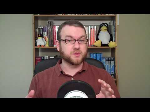 An Intro to Linux Part 2: The Ubuntu Linux Live CD (This Week In Linux)