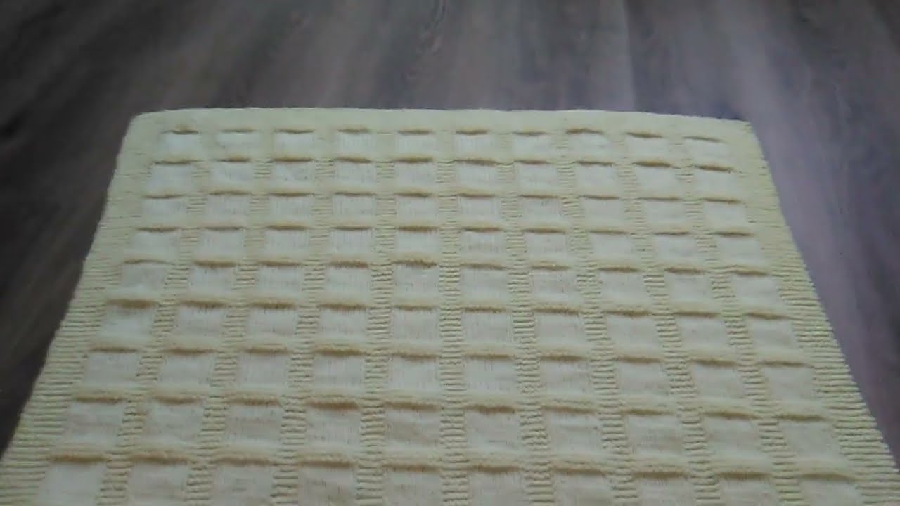Sunny Baby Blanket- Free knitting pattern by Lucy Sinkler. Link to free pattern in description box.