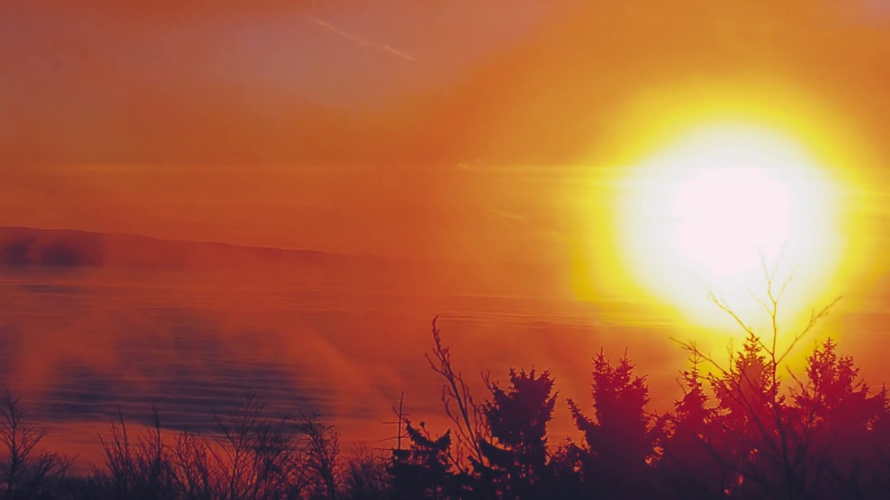 Mountains Sunrise  Windows Animated Wallpaper (DesktopHut.com)