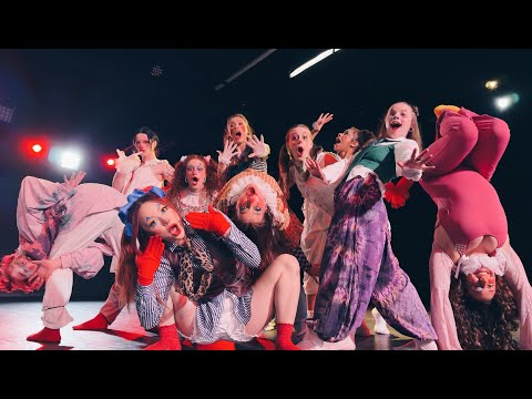 Pop Muzik [Dance Visual]