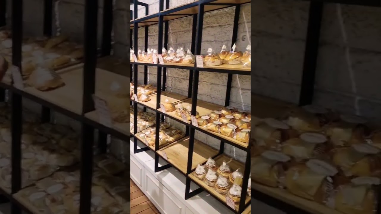 Jajan di'HW Bakery depan sardo @jajanterbaru