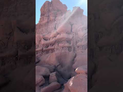 Goblin Valley State Park, part 2 — hiking around the hoodoos
