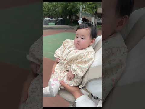 Take a baby of 15 kilograms in four months and walks out after all, such a beautiful face
