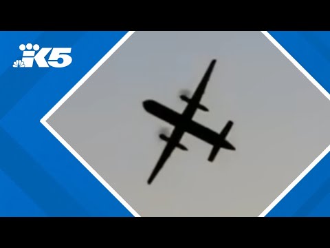 Extended audio: Horizon employee talks with air traffic control in cockpit