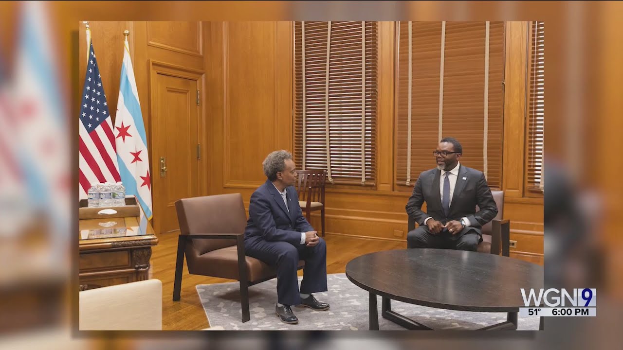 Mayor-elect Johnson meets Mayor Lightfoot ahead of inauguration