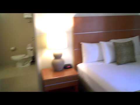 Aqua Waikiki Pearl Resort - 2 Bedroom Suite with Full Kitchen