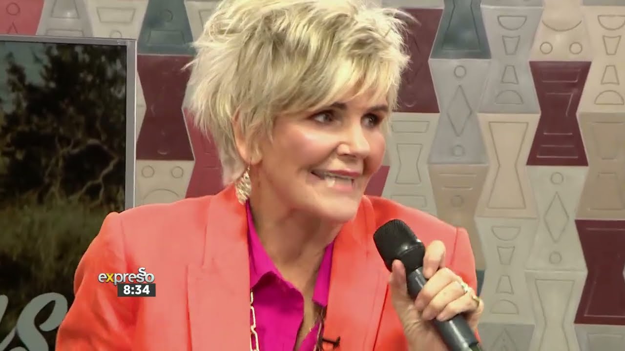 Music: PJ Powers performs 'Jabulani'