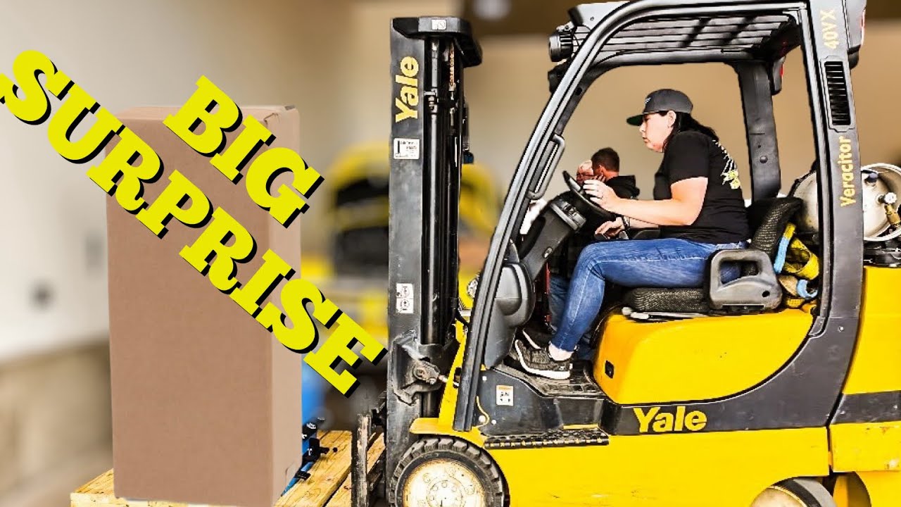 YouTubers Give A Helping Hand