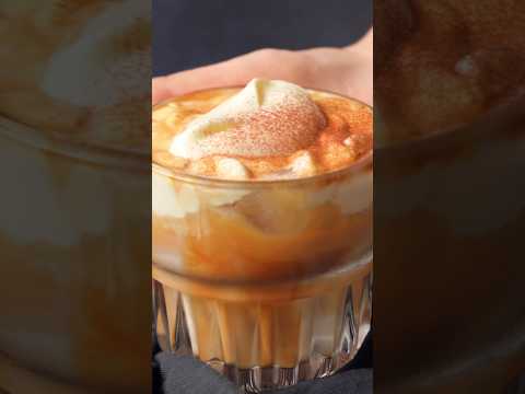 Make Einspänner Viennese coffee, tastes like tiramisu #dessert #coffee #drink
