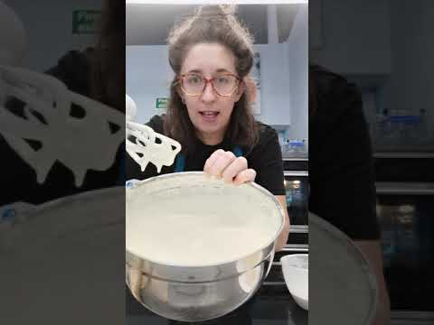 How to make a classic Genoise sponge