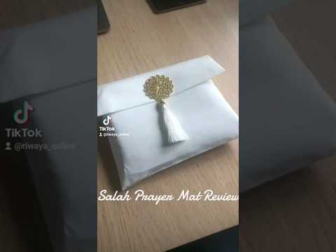 Travel prayer mat reviewed #eid #islamic #ramadan #muslim