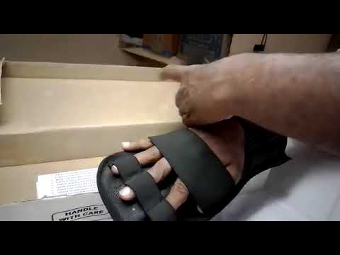 ULTRA TECH SECURITY SOLUTIONS - HAND GLOVES METAL DETECTOR