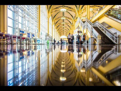 Driving from Downtown Alexandria Virginia to Ronald Reagan Washington National Airport USA