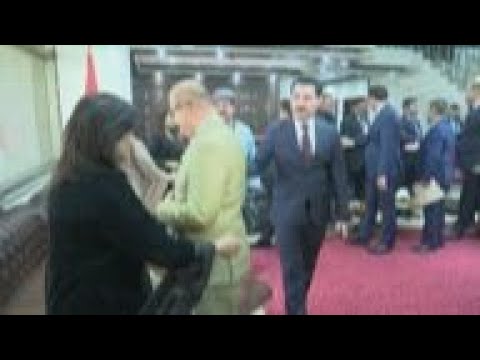 Iraq’s new parliament holds 1st session since vote
