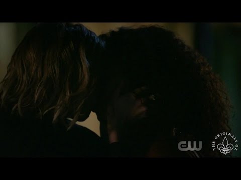 10 Hottest Kissing Scenes - Best Makeout Sessions from TV Shows