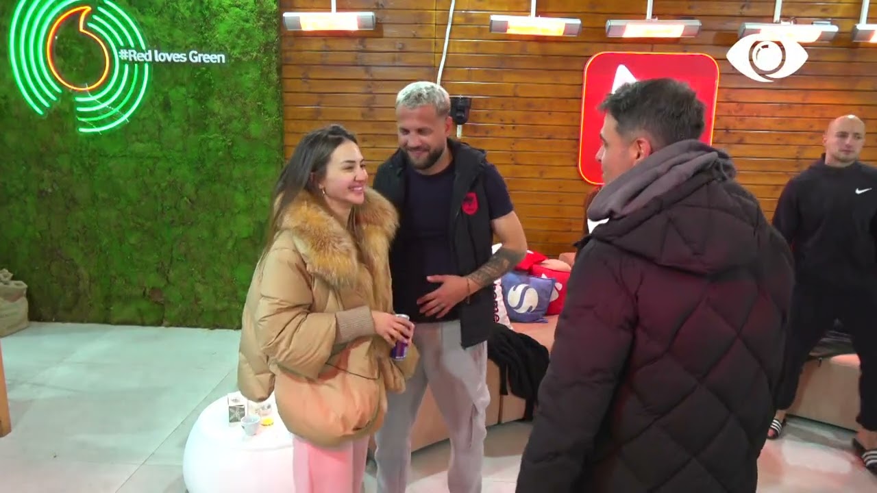 Banorët kërcejnë/ Kiara ngacmon Luizin: Na duhen më shumë djem! – Big Brother VIP 4