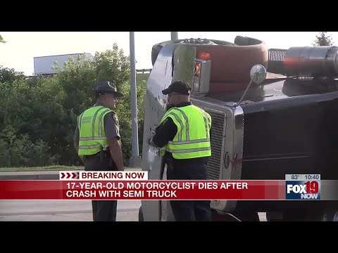 17-year-old motorcyclist dies after crash with semi truck