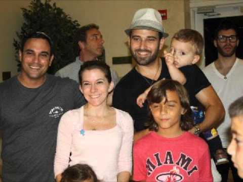 YJF - Chabad Boynton's Young Jewish Families Make Light