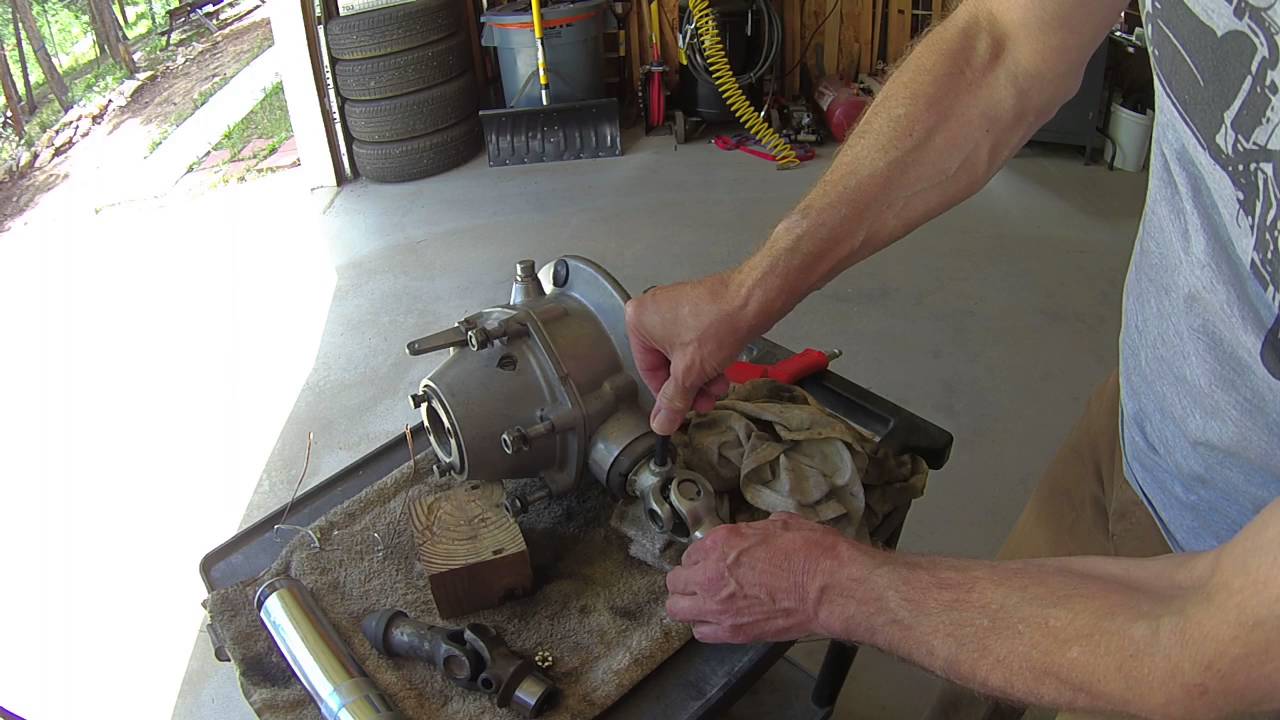 How should I orient the wedge pin that holds the u-joint assembly on?