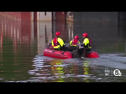 First responders find 5-year-old boy dead, still searching for father in Cuyahoga River
