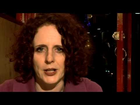 The hand that first held mine by Maggie O'Farrell