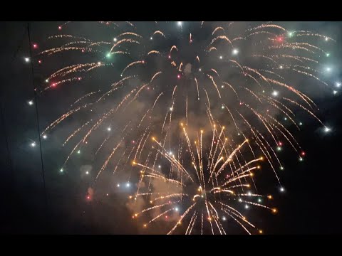 2021 Fireworks in Mount Vernon Ohio at Ariel Foundation Park
