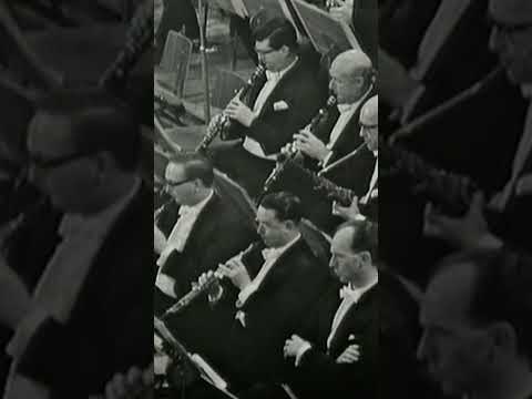 Stravinsky conducts 'The Firebird' with the New Philharmonia Orchestra in 1965 🎶 🎉 #stravinsky