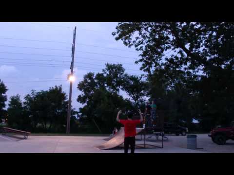 Deano Tull- fakie heel manual fakie flip out