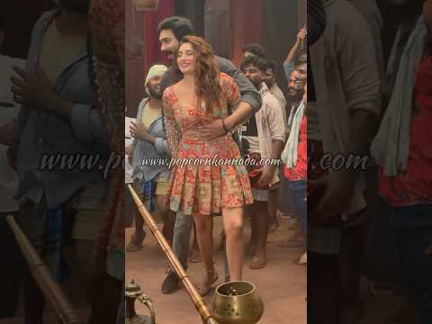 Ragini Dwivedi in Gajarama Song #raginidwivedi #viralvideo