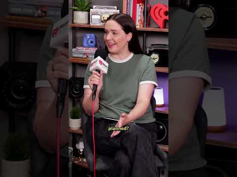 How Alicia Moffet ended up on tour with Alessia Cara?!