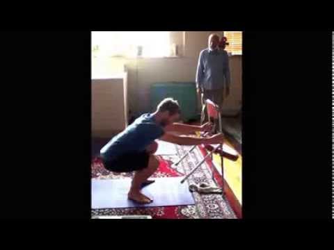 Monkey Squat According To Alexander Technique | KRRK BLOGGEN