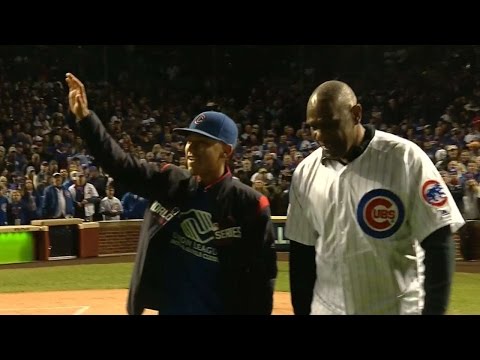 WS2016 Gm5: Dawson helps deliver the game ball