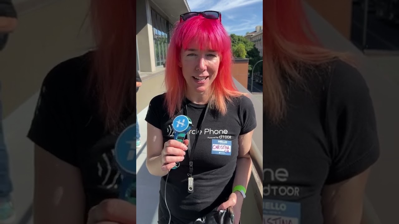 Christina Cyr at Hackaday Supercon 2022