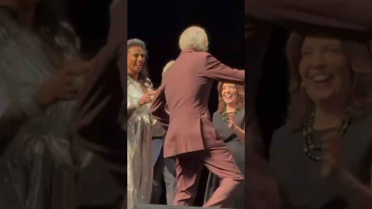 Rev Al Sharpton can dance like he want to when he want to… Happy Birthday Rev Al Sharpton! #reval