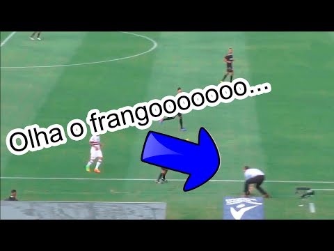 Rogério Ceni leva um FRANGO, agora como técnico