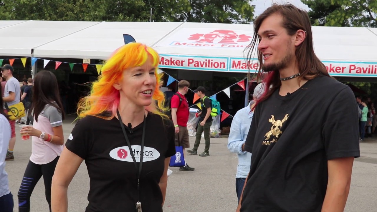 Hackaday interview: Christina Cyr on making phones