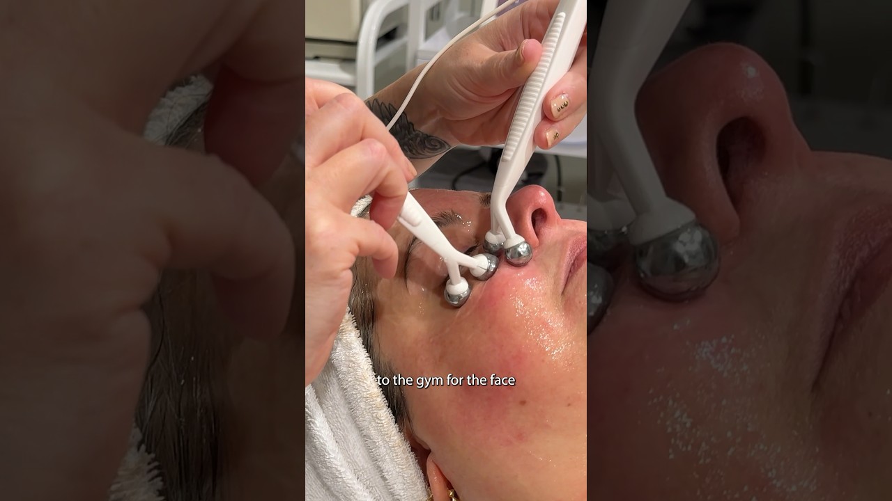 I’m 49 and I’ve never had a #facial before 🫨 🧖‍♀️. #antiaging #skincare #viral (📸: E! Insider/Getty)