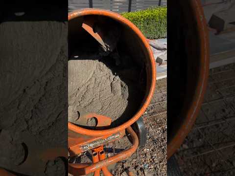 Mixing paving slab mortar mix #masonry #paving #landscape #mixer #cement #home #garden