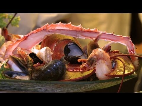 What stars will eat at the Oscars party