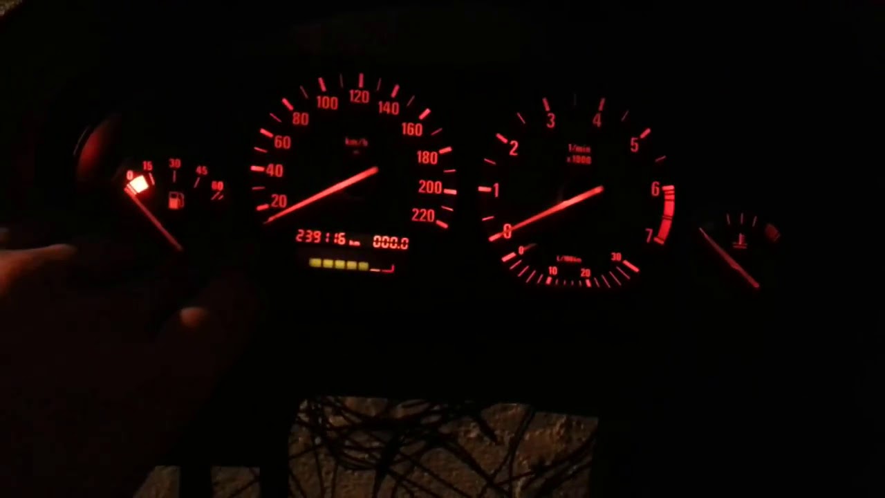 BMW e36 Cluster + OBC first test Dashboard Project
