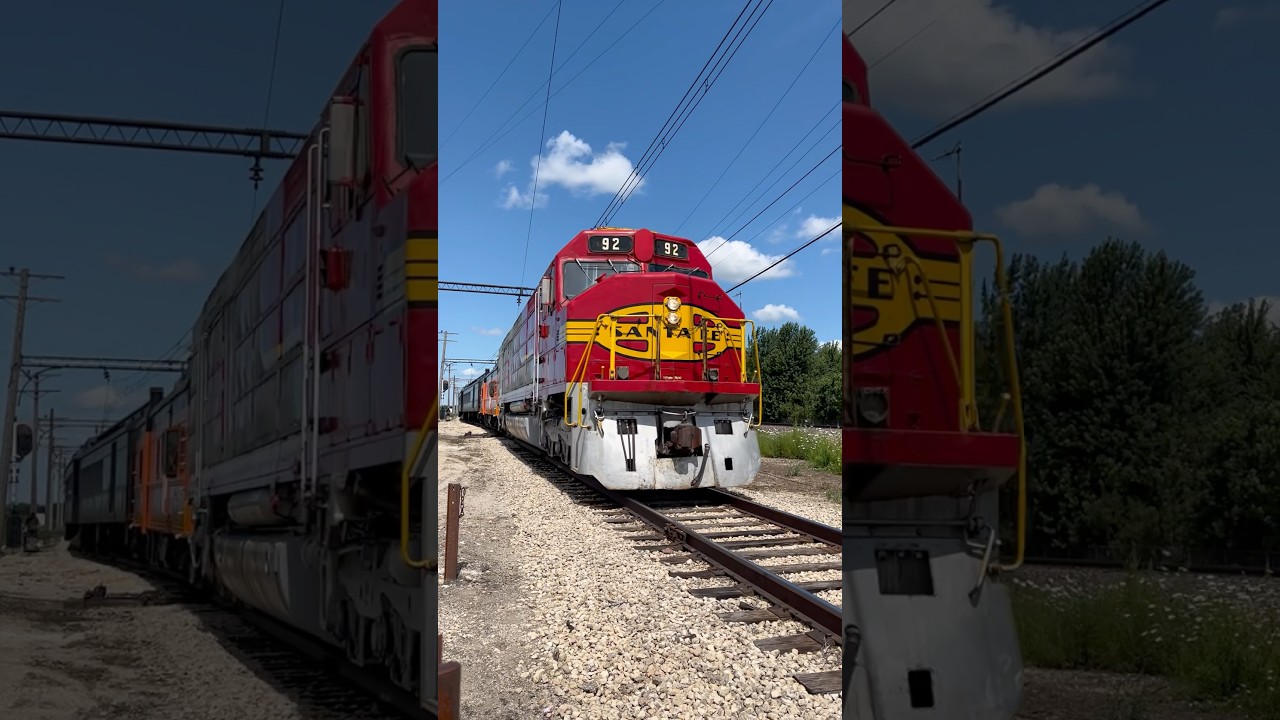 Santa Fe sounding off! #train #railroad #railfan