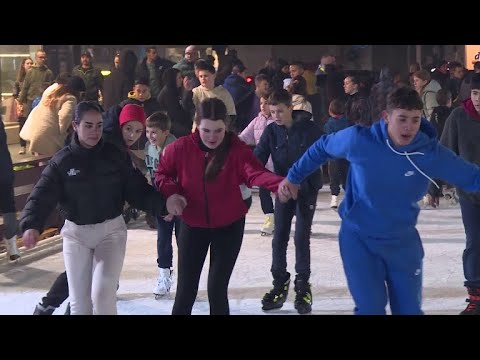 Info - Počela 20. sezona rada Gradskog klizališta u Jagodini (TV KCN 29.11.2024)